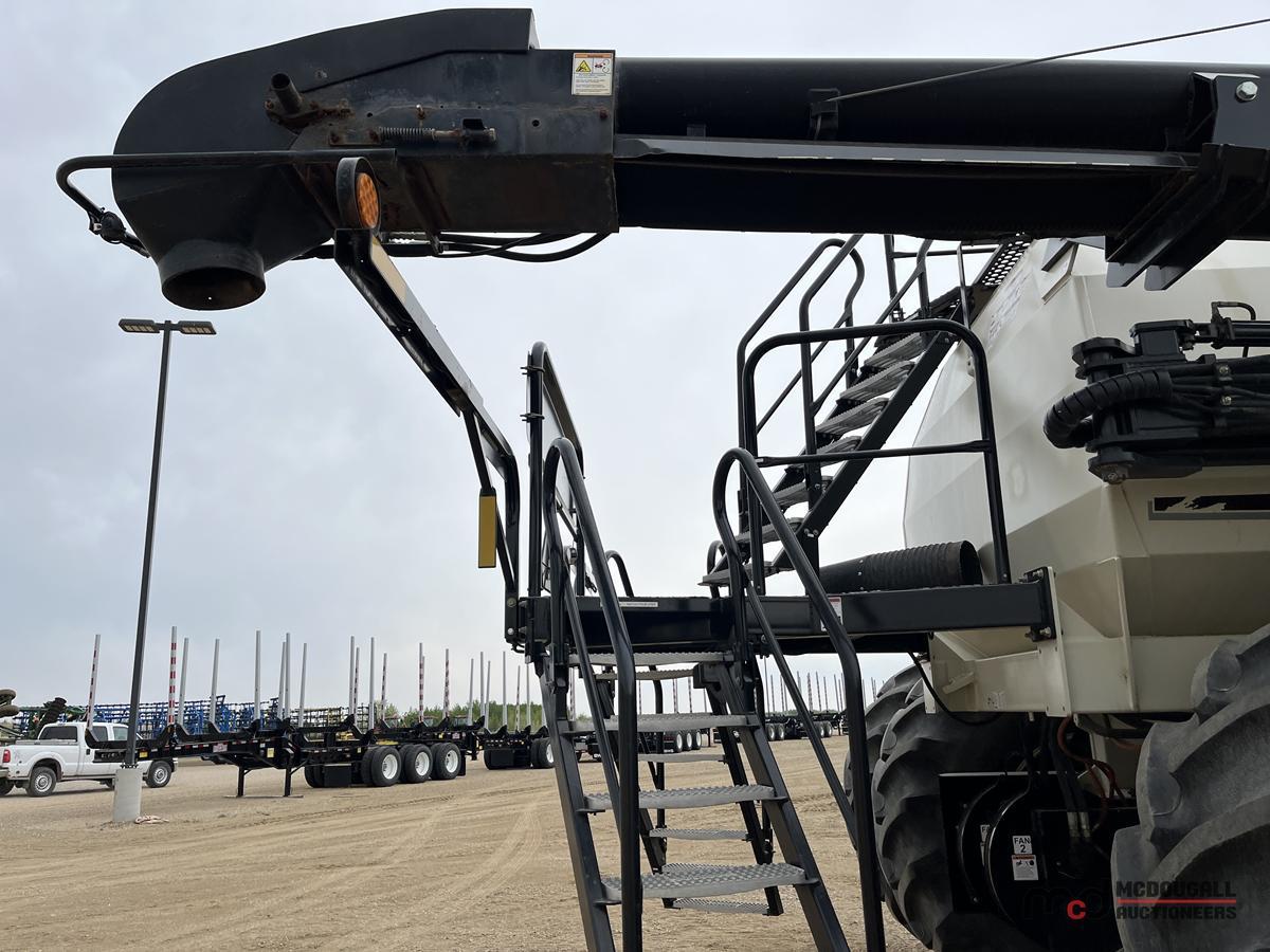 2017 Bourgault 7950 Air Cart